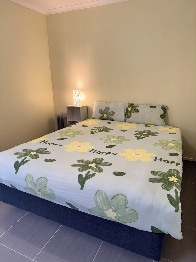 Brandnew Modern Comfort Room In A Beautiful Suburb - St Albans