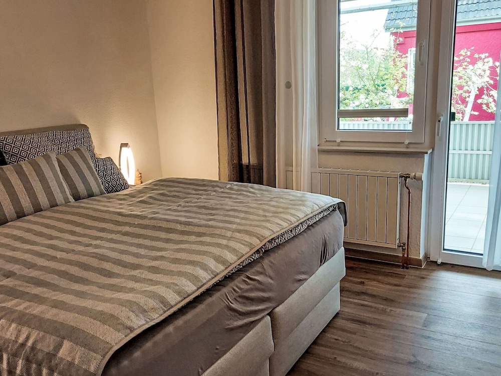 Schöne Wohnung Für 2 Gäste Mit W-lan, Tv, Terrasse Und Parkplatz - Bad Pyrmont