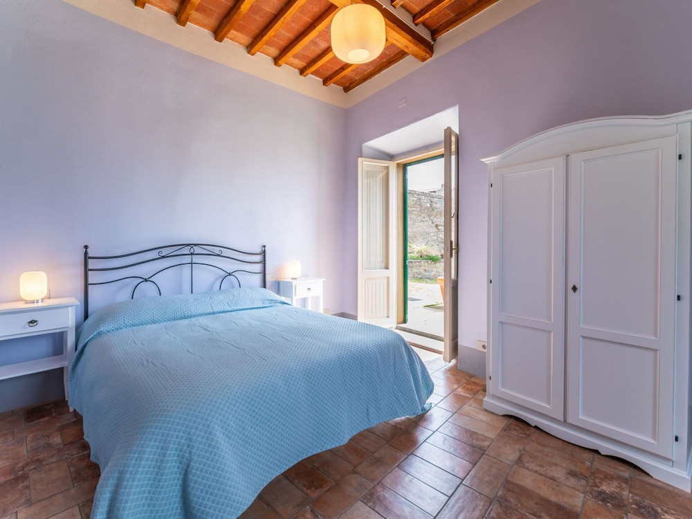 Lovely Apartment In Villa For 4 Guests With A/c, Wifi, Tv, Pets Allowed And Parking - Cortona