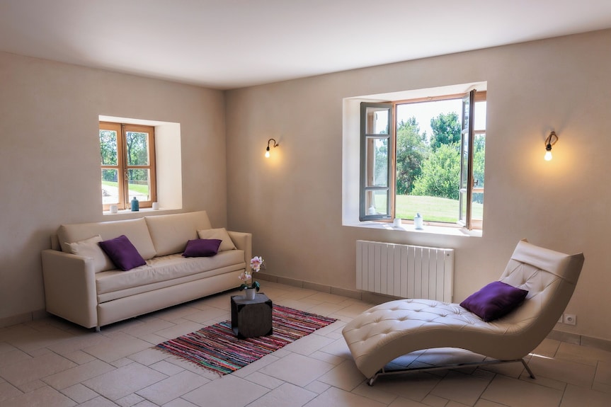 Ancienne Bergerie En Pierres De 300m2 Avec Piscine, Terrain De Tennis Et Padel - Romans-sur-Isère