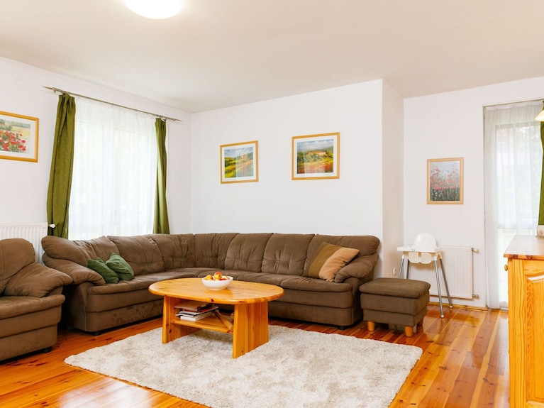 Wunderbares Alleinstehendes Ferienhaus Für 10 Leute Mit Klimaanlage, W-lan, Tv Und Terrasse - Plattensee