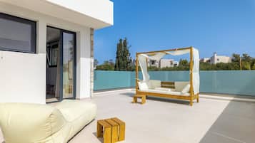 Villa, 2 quartos, piscina privativa, vista para o jardim | Varanda