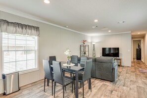 Casa (2 Bedrooms) | Interior