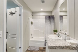 Casa (2 Bedrooms) | Interior