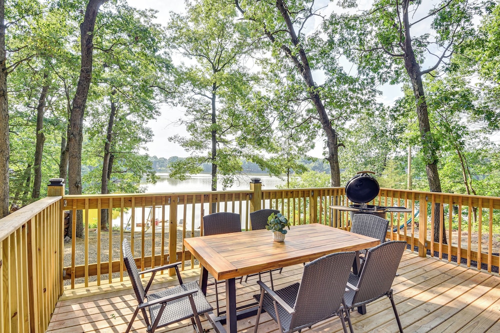Three Rivers Cottage W/ Private Dock & Fire Pit! - Sturgis, MI