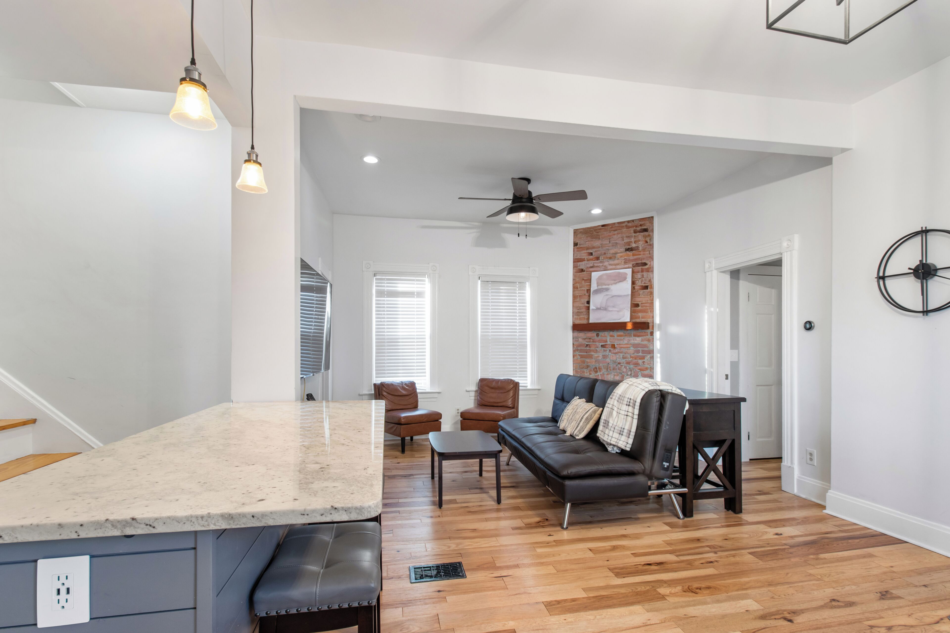 Modern Hyde Park Abode W/ 2 First Floor Bedrooms - Cincinnati