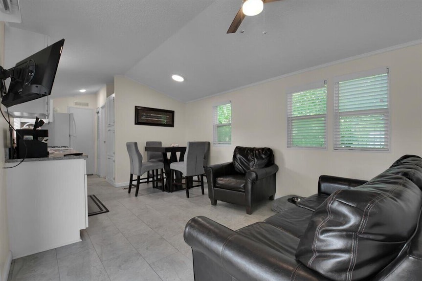 2br Mountain Stay W/ King Bed Near Dollywood - Pigeon Forge, TN