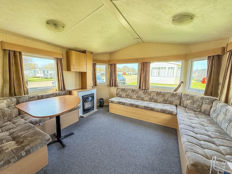 Cosy 8 Berth Caravan At Highfield Grange Holiday Park In Essex Ref 26724wr - Walton-on-the-Naze