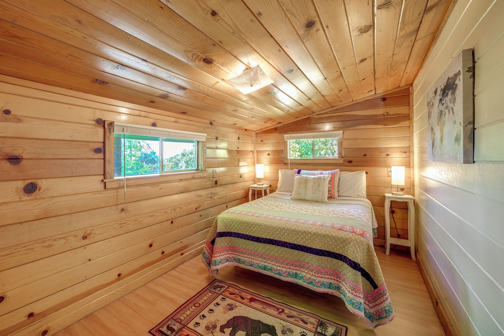 Rustic Cabin W/ Patio: 8 Mi To Kings Canyon Park - California