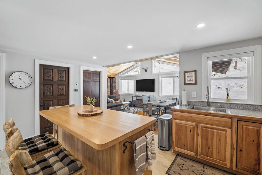 Cozy Private Chalet-close To Skiing With Hot Tub-pet Friendly - New Hampshire (State)