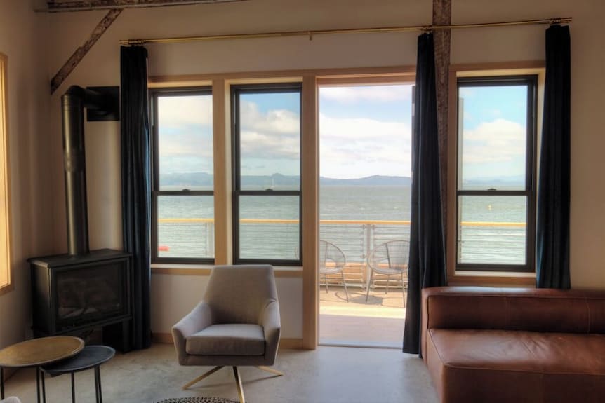 Pet-friendly, Buoy Suite At Bowline Hotel - Astoria, OR
