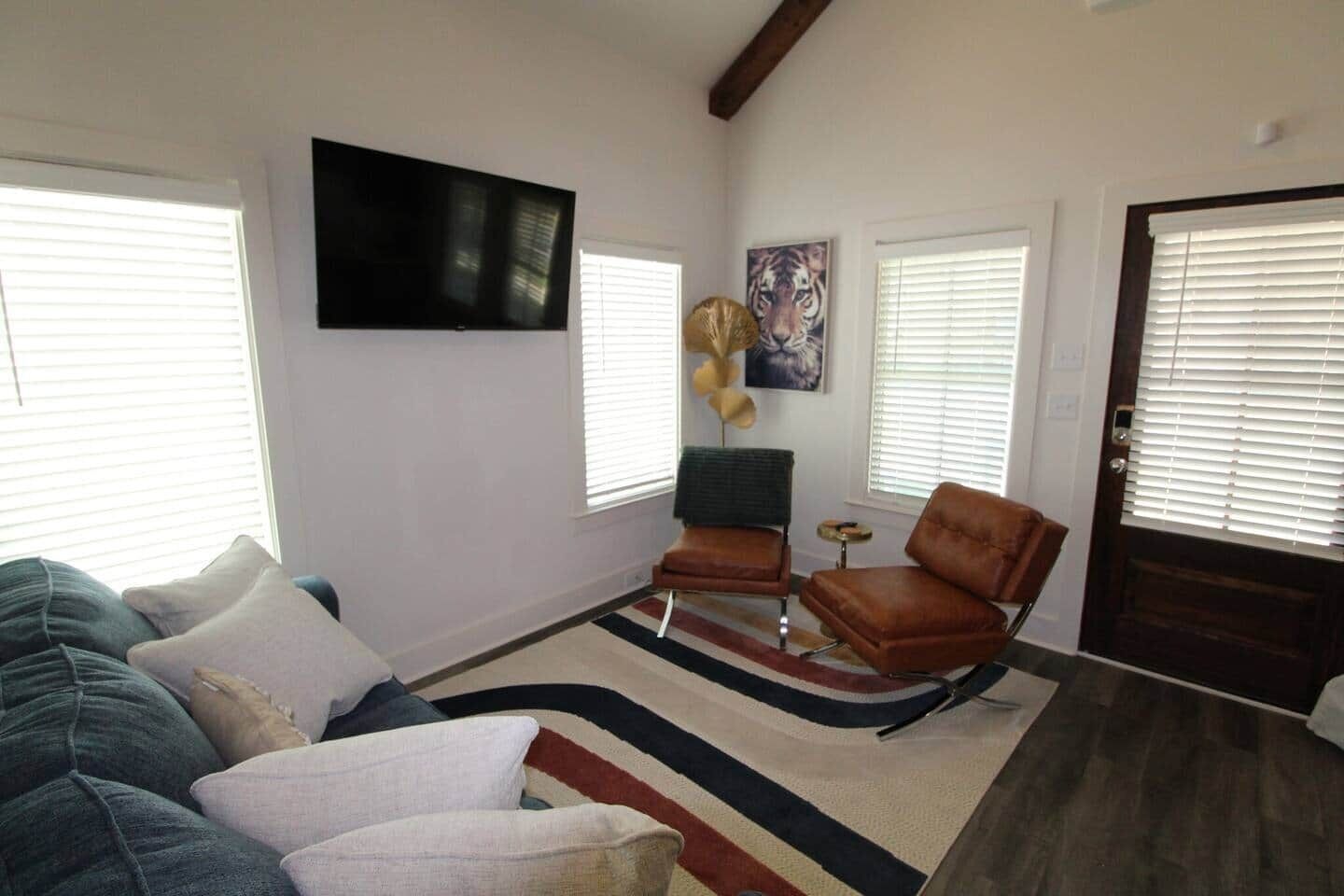 New Luxury 1br Cottage In Downtown Auburn! (Cottage B) - Auburn, AL