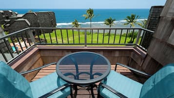 Apartamento em Condomínio Fechado, várias camas, varanda, vista para o oceano (F9) | Terrenos do alojamento