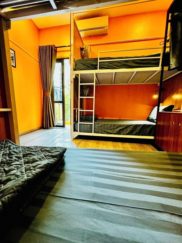 Autumn Hanoi House Bat Su - Hanoi