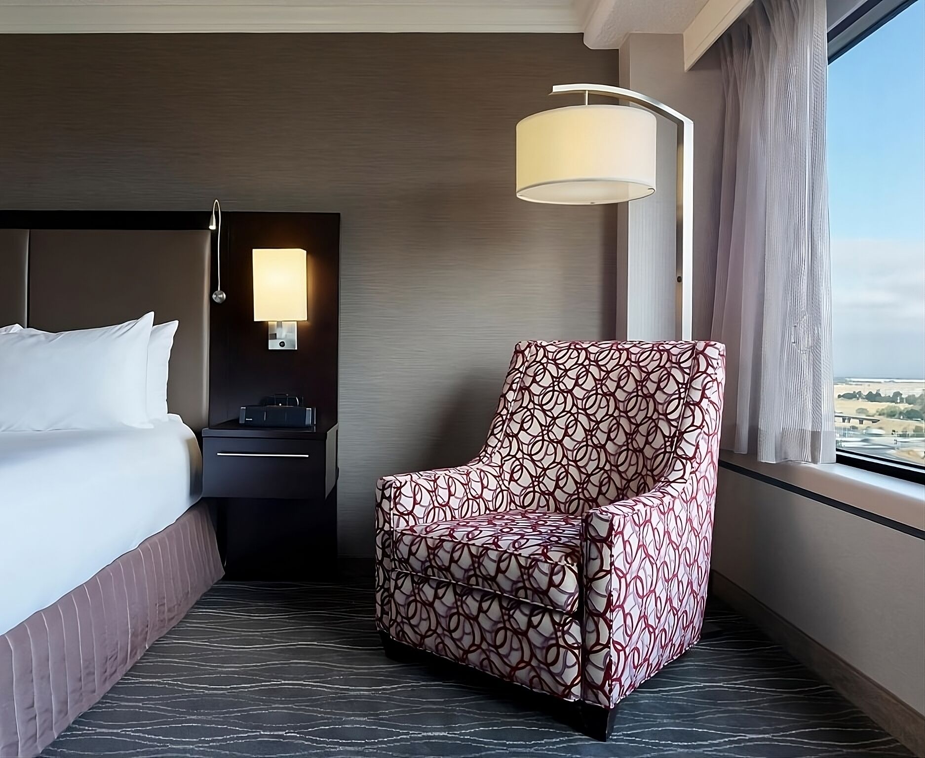 Close To Major Highways | Affordable Room Ideal For Family Stay | Fitness Center - Milpitas, CA