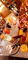 Café da manhã com buffet grátis todos os dias