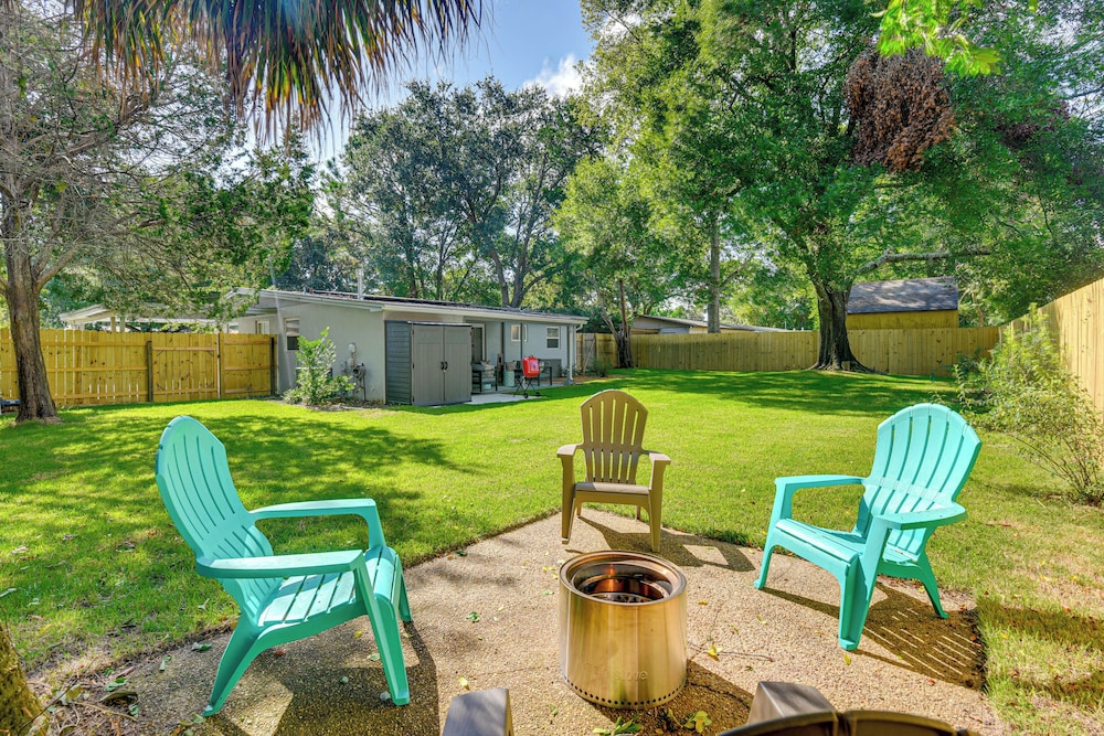 Emerald Coast Home: Outdoor Entertainment Area! - Fort Walton Beach, FL
