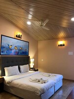 Quarto Duplo Standard | Secretária, Wi-fi grátis 