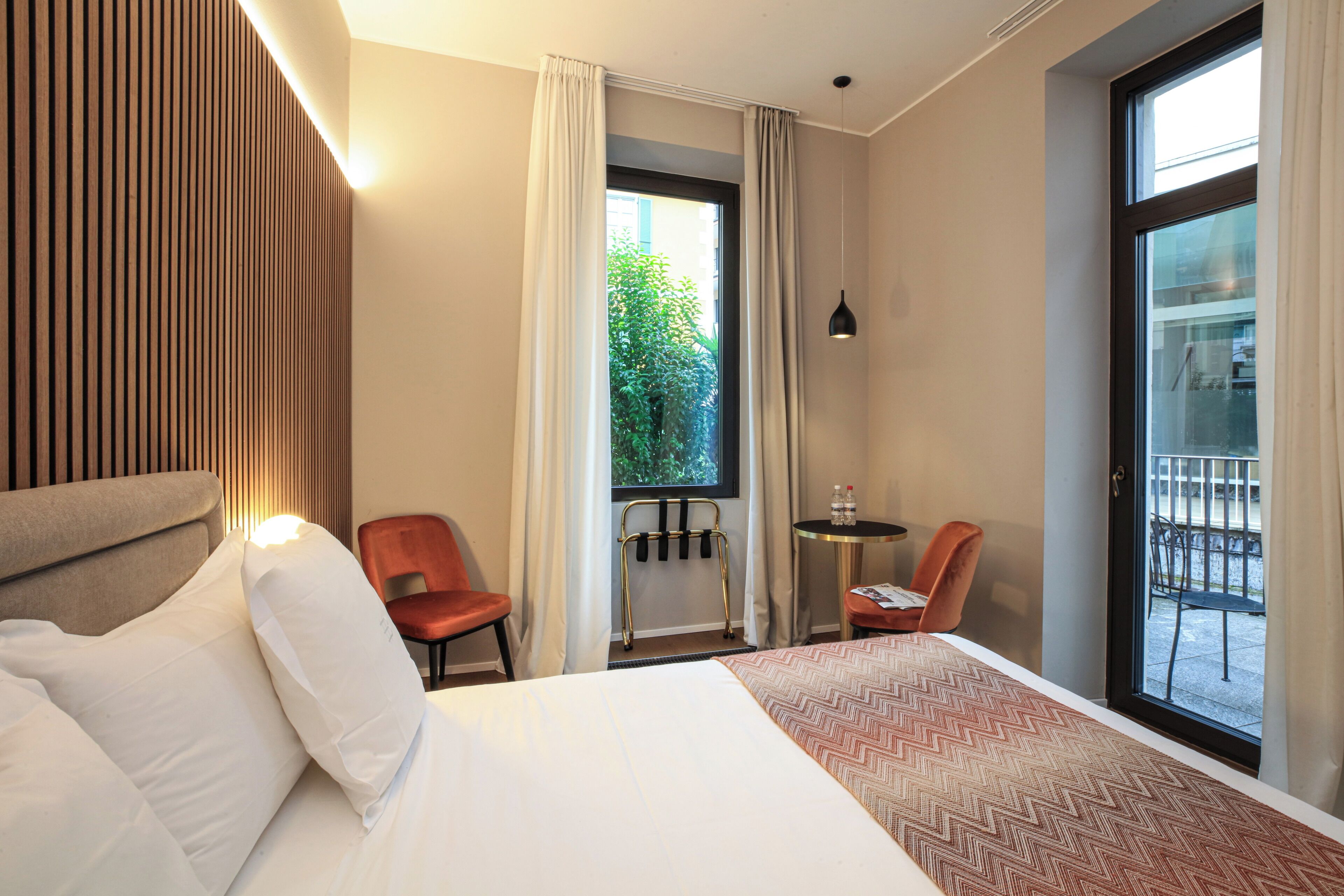 Quarto Comfort | Secretária, Wi-fi grátis, roupa de cama fornecida 