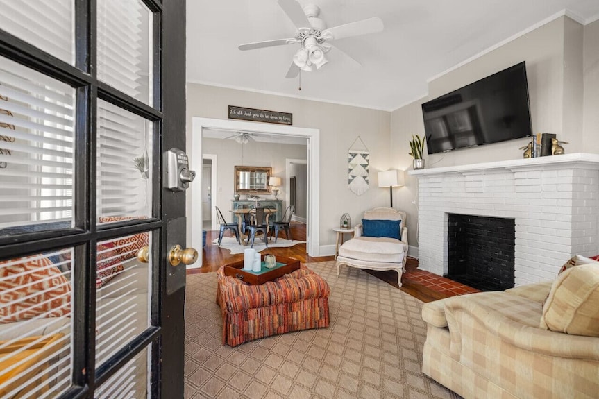 Central Gainesville Home Near Nghs & Square - Gainesville, GA