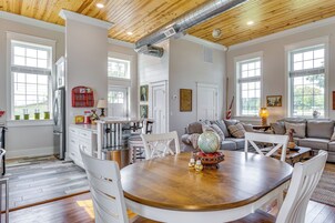 Casa (2 Bedrooms) | Interior