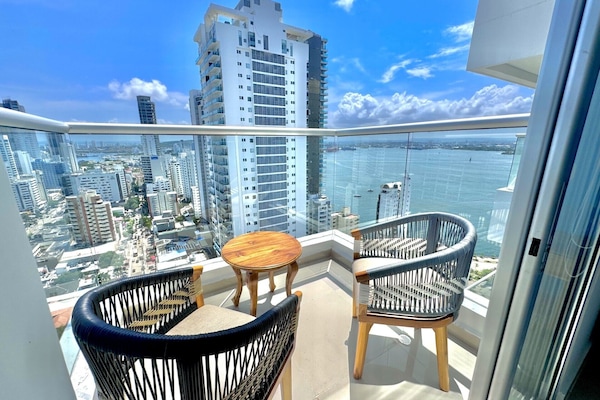 Apartamento Deluxe, vista para o mar | Varanda