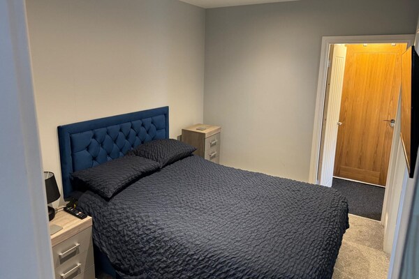 Cozy Apartment In Stoke-on-trent One Double Bed - Stoke-on-Trent