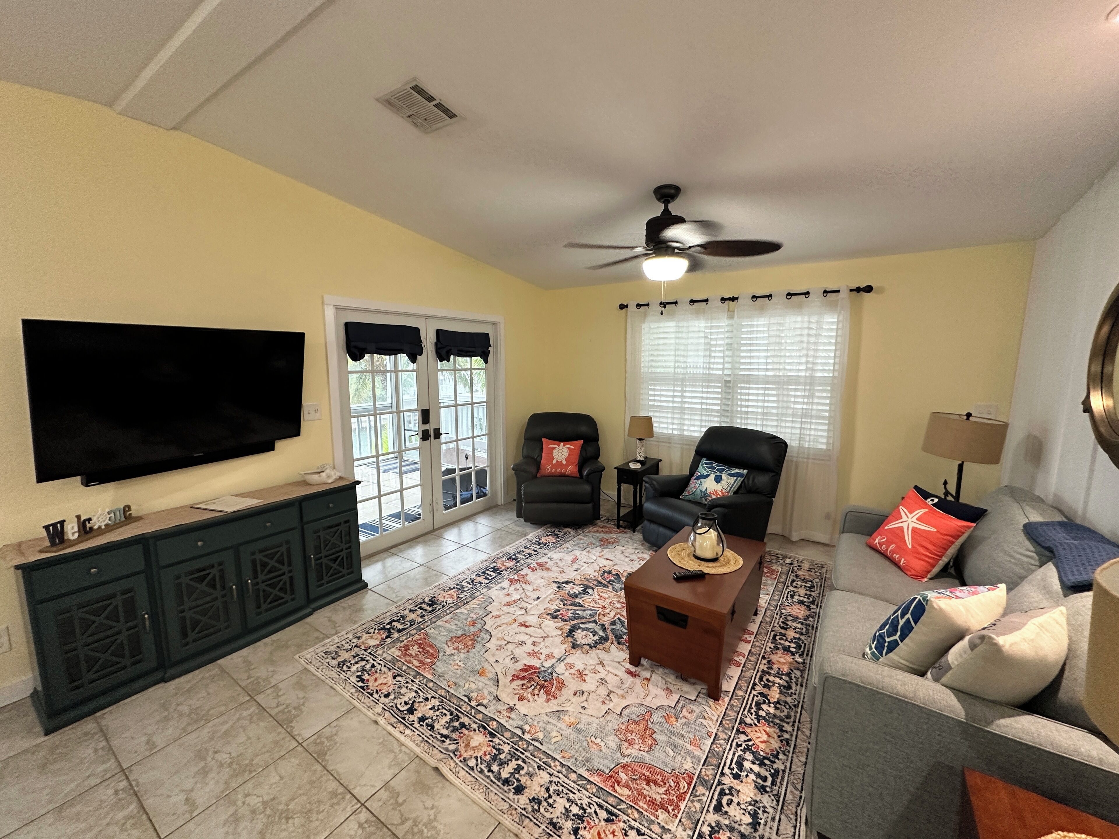 Super Cute 2 Br Fl Keys Canal Home - Great Boating Access - Little Torch Key - Big Pine Key, FL