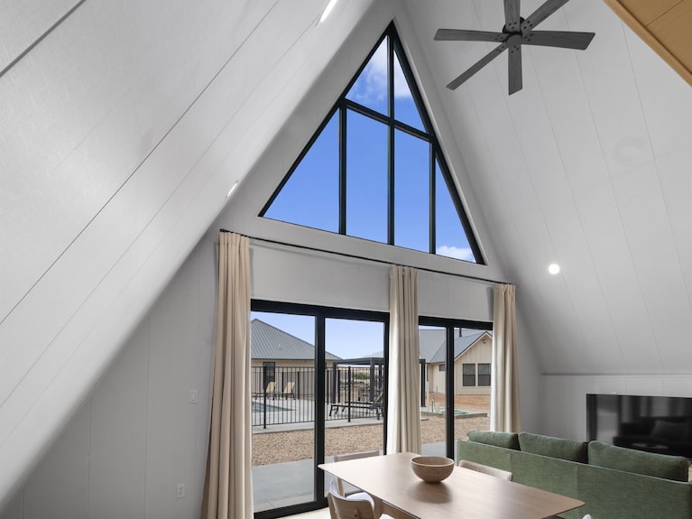 Hurricane Oasis With Private Pool & Gorgeous Views - Utah