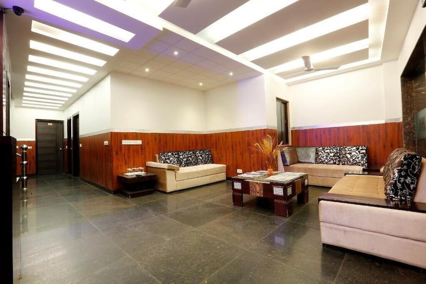 Spacious Hotel In Enjoyable Near New Delhi Airport With Ac, Wifi - Delhi