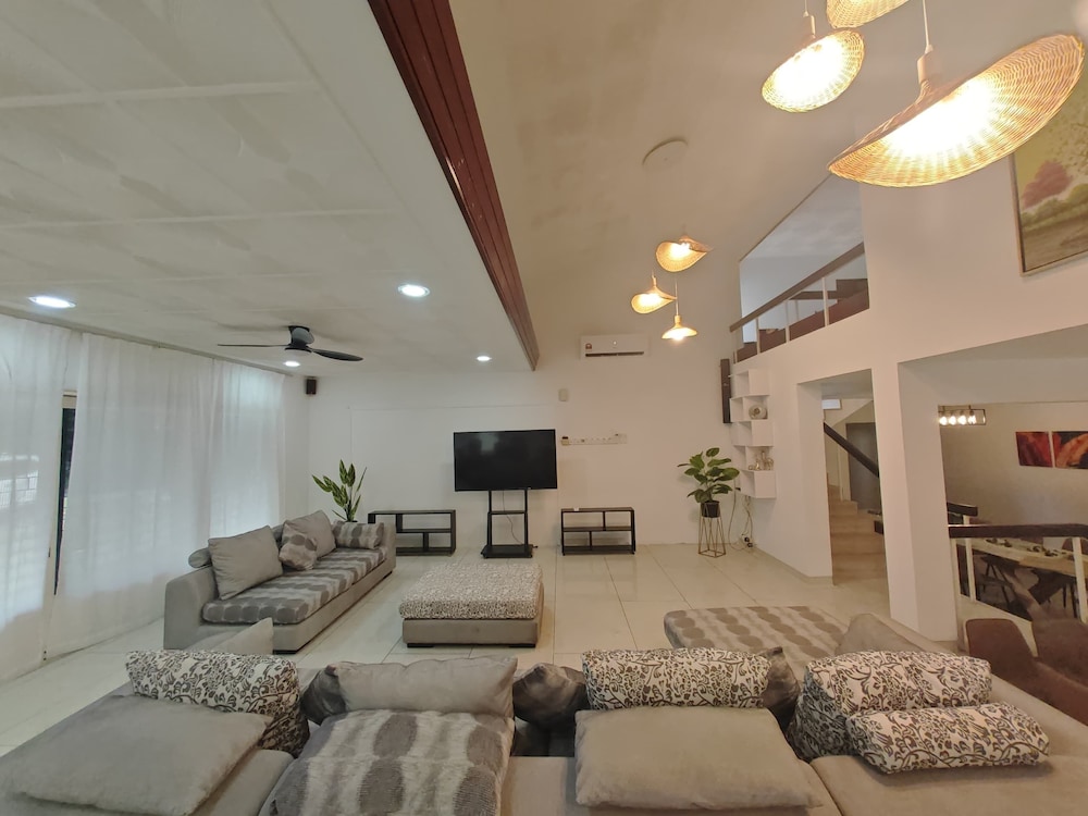 Taman Duta Kl Deluxe Villa By Ubook - Kuala Lumpur
