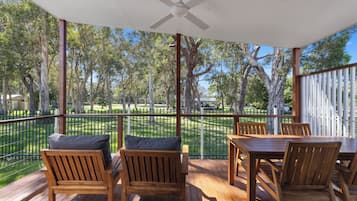 Superior 2 Bedroom Cabin | Terraço/pátio