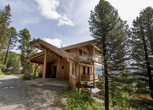 Lush Chalet With Hot Tub - Turracherhöhe