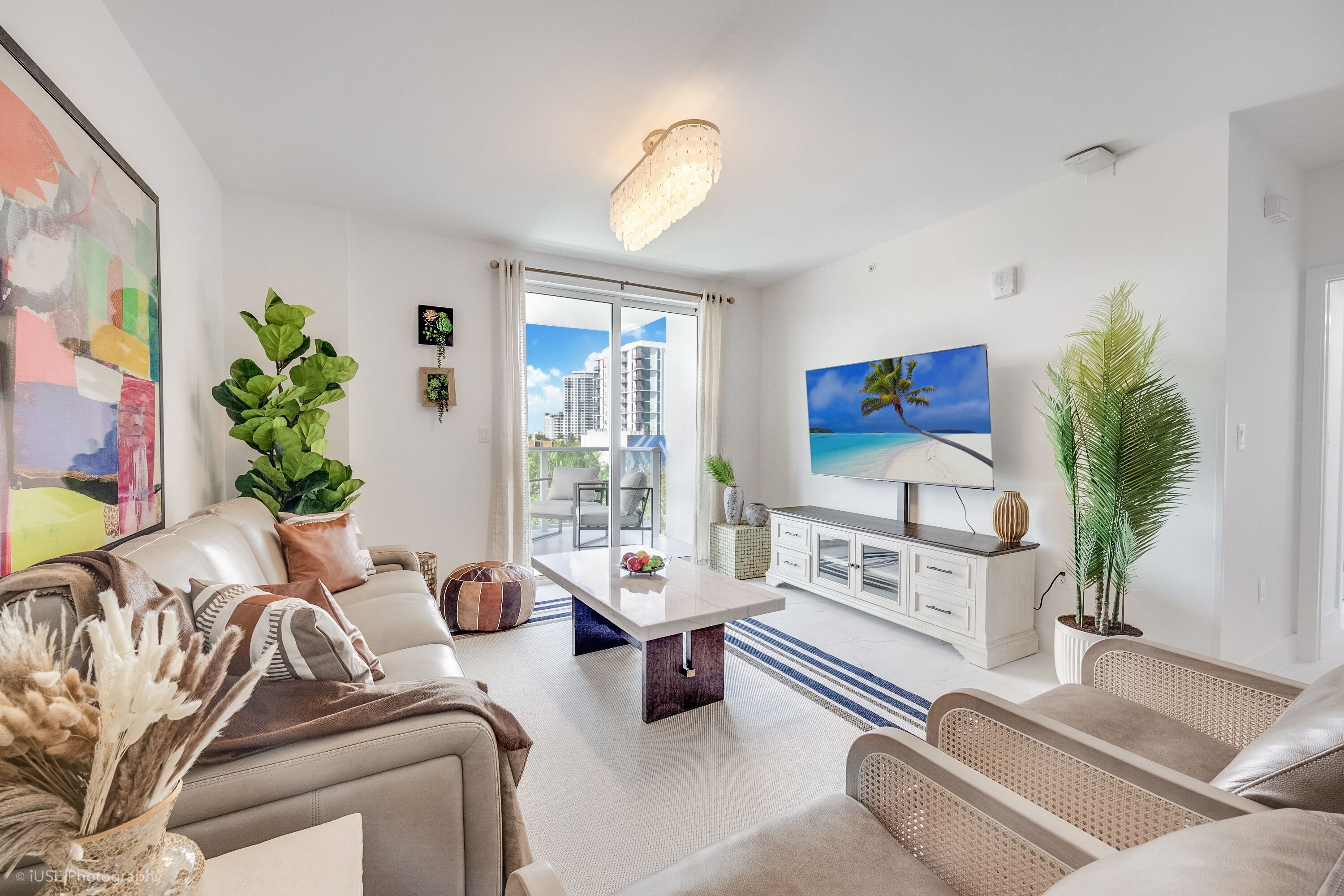 Lux 3br City-view Retreat In Hollywood, 5th Floor - Miramar, FL