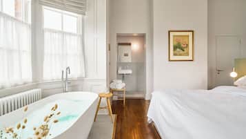 Suite-Estúdio | Wi-fi grátis, roupa de cama fornecida
