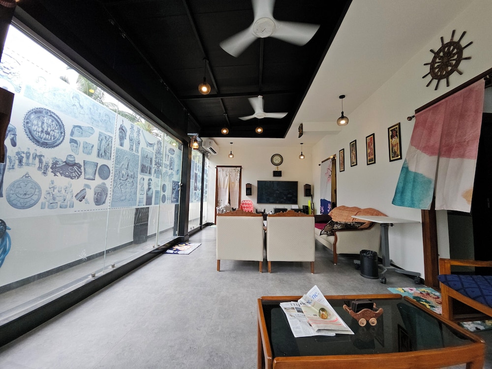 Formula House Floor#1: A Circa Home In Urban Oasis - Visakhapatnam