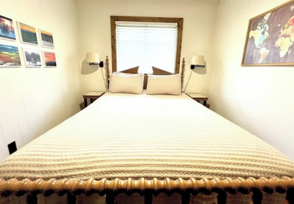 Cozy 2-bedroom Condo In Charming Beech Mountain With Ski Slope & Mountain Views! - 비치 마운틴