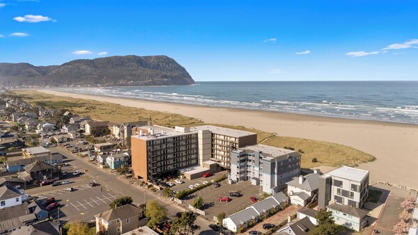 The Sand & Sea Condos - Oceanfront - Gearhart, OR