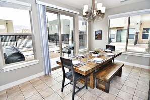 Casa Familiar, vista para a montanha | Refeições no quarto