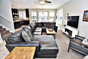 Casa Familiar, vista para a montanha | Sala de estar