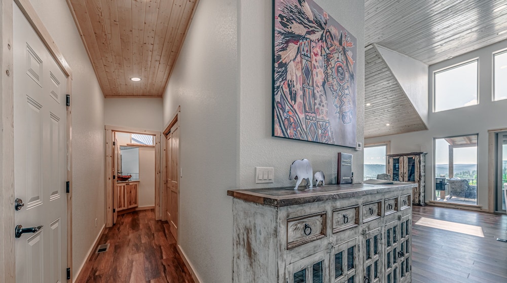 Grindstone Cowboy W/ Hot Tub, Pool Table & Pet Friendly - Ruidoso, NM