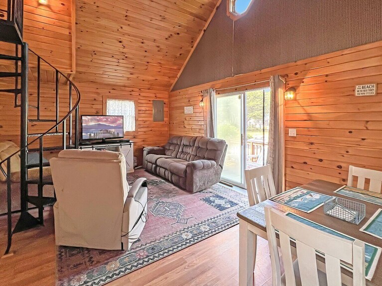 Beach Daze - Charming 2-bedroom Cottage In York, Southern Maine Coast - York