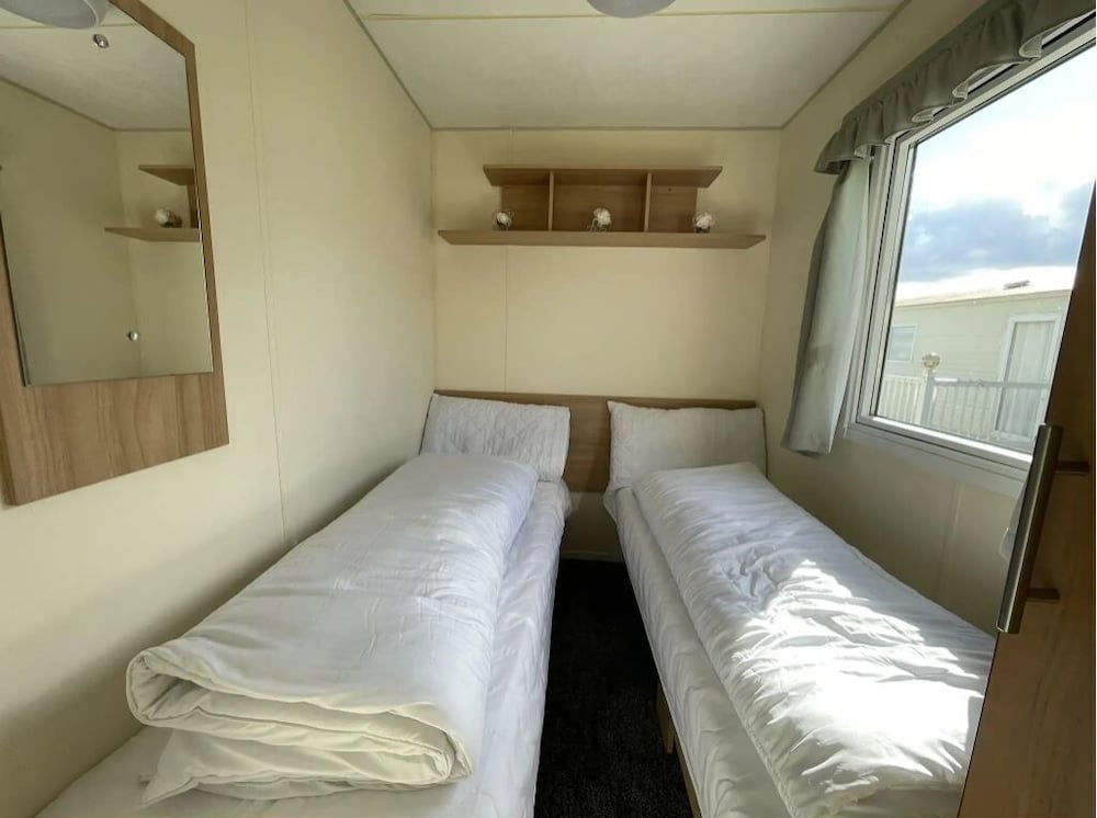 Great Caravan With Homely Feel In Clacton-on-sea - Clacton-on-Sea