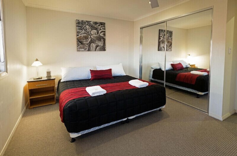 Two Bedroom Apartment - Newcastle