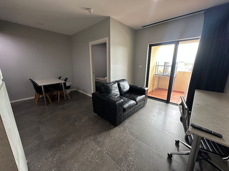 One Bedroom Deluxe Apartment - Waratah