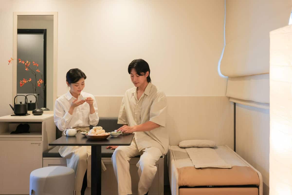 Quarto Cidade | Minibar grátis, quartos insonorizados, Wi-fi grátis 