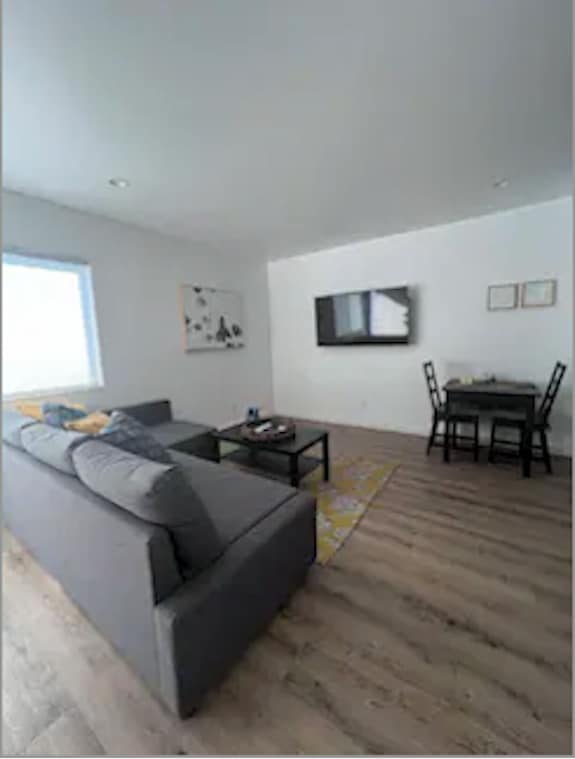 Modern, Stylish & Cozy 1br Stay In Encino - Los Angeles, CA