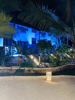 Suite Superior, vista para o jardim | Secretária adequada para computadores portáteis, quartos insonorizados 