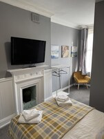 Quarto Duplo, casa de banho anexa | Wi-fi grátis