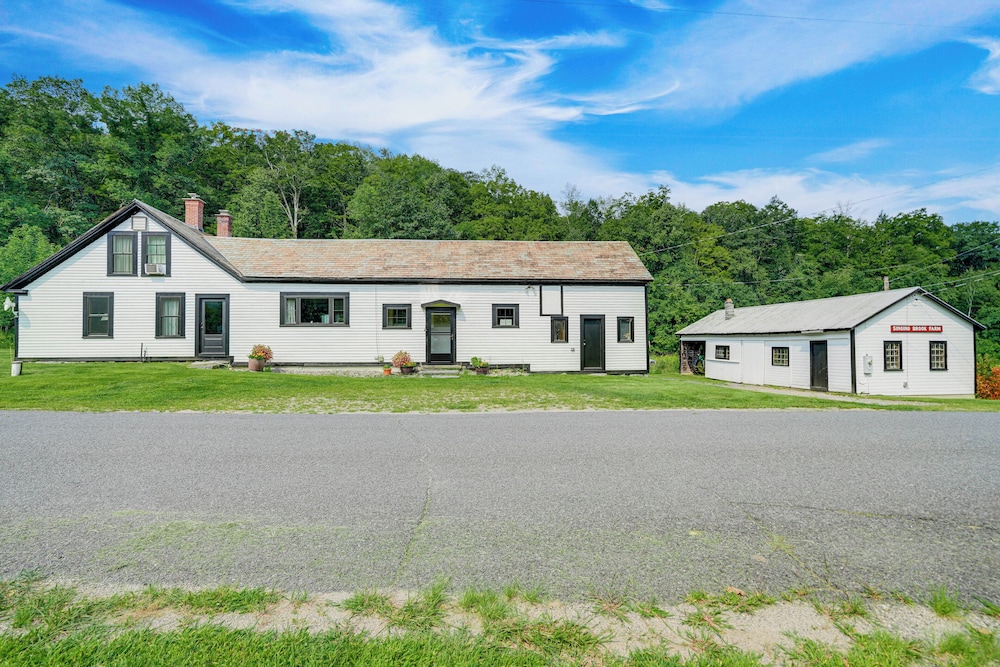 Hawley Home W/ Deck & Mtn Views: Swim, Ski & More! - The Berkshires, MA